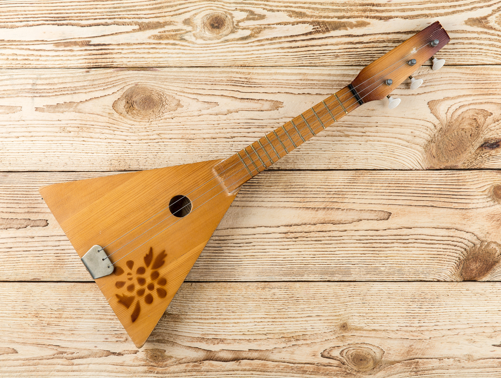 THE BODHRÁN IDENTITY – OBSCURE MUSICAL INSTRUMENTS